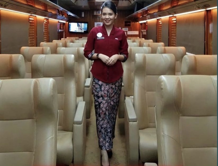 Sekolah Pramugari Kereta Api - Sekolah Pramugari Bandung - JFEC Bandung